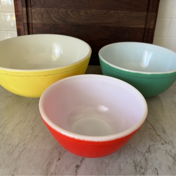 Pyrex | Kitchen | Vintage Pyrex Mixing Bowl Set | Poshmark